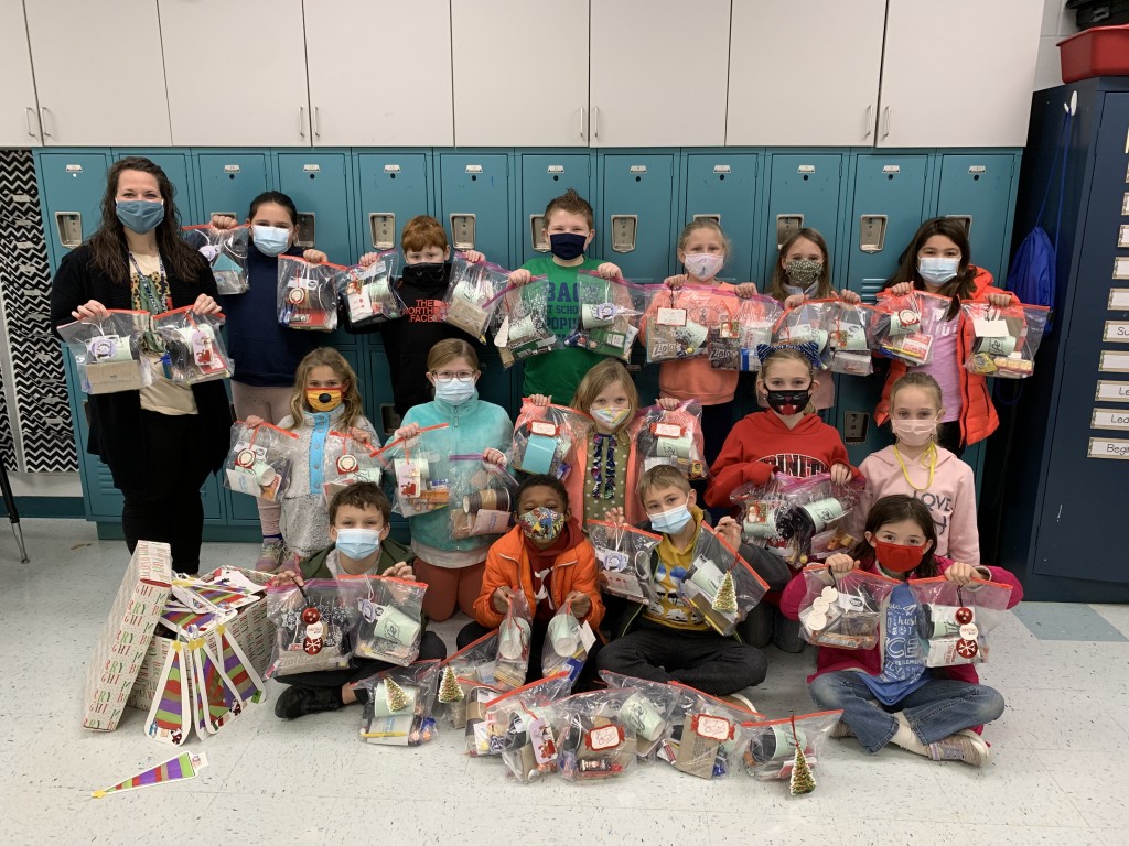 3rd grade class shows support to those affected by COVID-19 - WBBJ TV